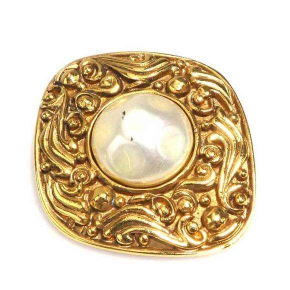 CHANEL | Jewelry | Chanel Brooch Metalfake Pearl Goldoff White Ladies ...